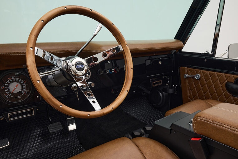 Black Hills | Classic Ford Broncos