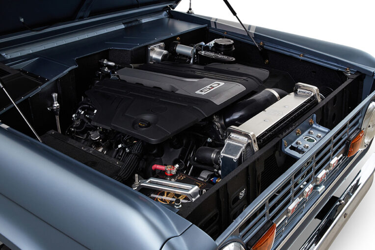 Ludington | Classic Ford Broncos