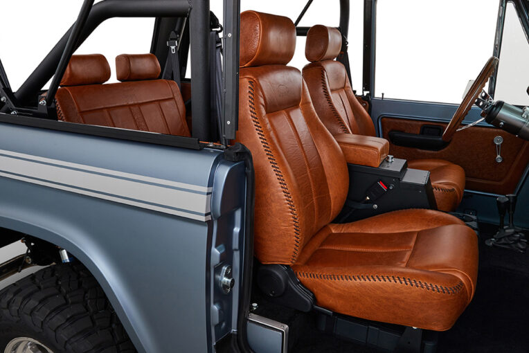 Ludington | Classic Ford Broncos