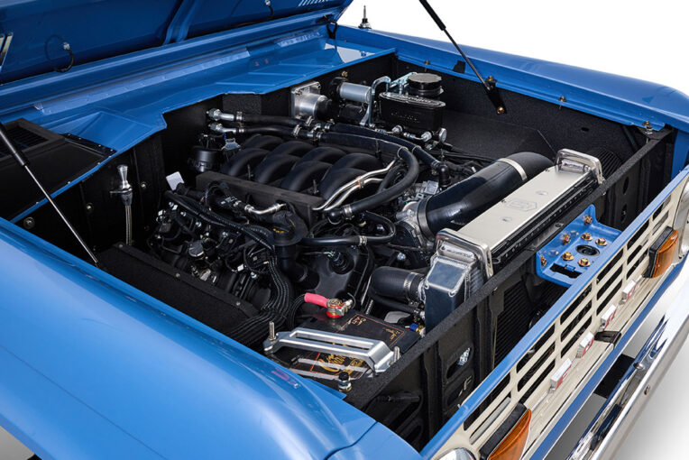 Glen Arbor | Classic Ford Broncos