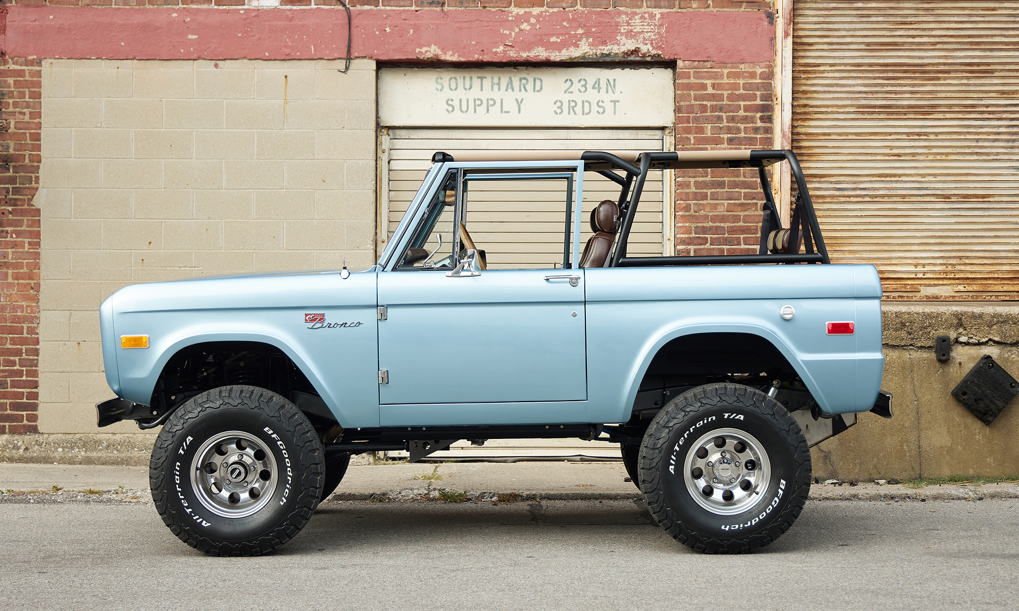 1974 Blue Ford Bronco | 1974 Classic Ford Bronco - Zuma beach | Classic ...